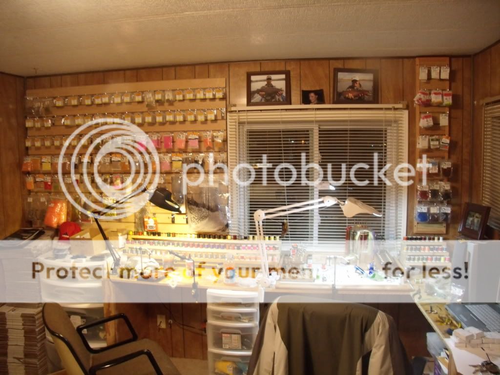 Fly Tying room. Yes. This needs to happen. Maybe in my dream house ...