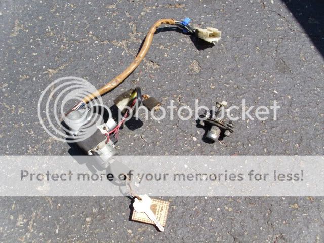 CA s13 240sx ignition switch / trunk lock with key and spare - Zilvia ...